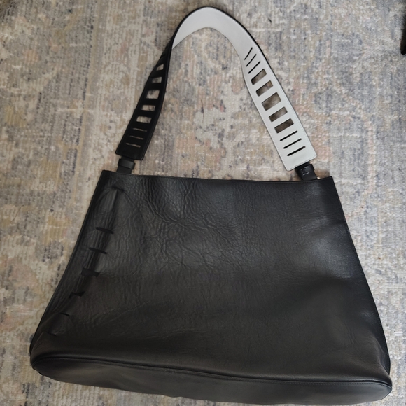Vince | Bags | Vince Black Leather Shoulder Bag With White Accents ...